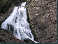 Romanian Tourism: Cascada Rachitele (Vălul Miresei)